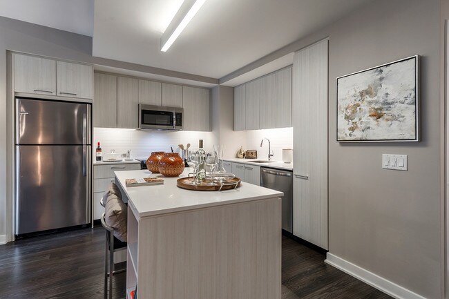 Signature at Reston Town Center Apartments - Reston, VA | Apartments.com