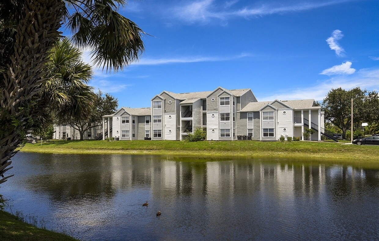 The Lucille Apartments - 300 Se St Lucie Blvd Stuart, FL 34996 ...