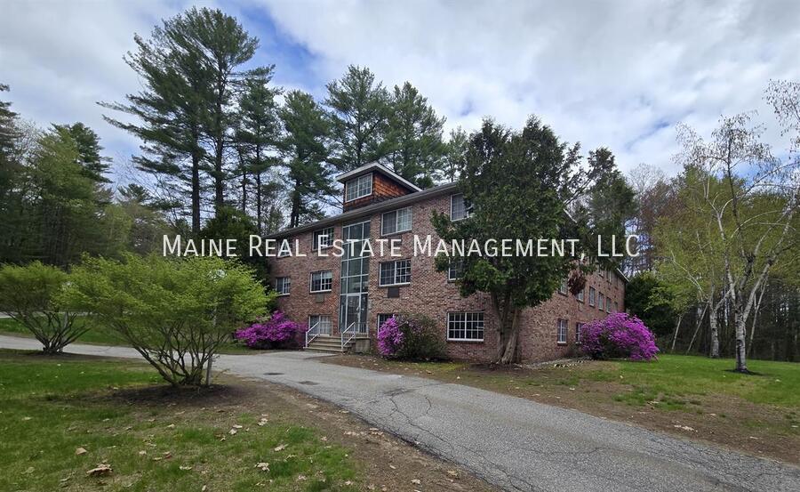 20 Tall Pines Dr Unit 22, Lewiston, ME 04240 - Room for Rent in ...