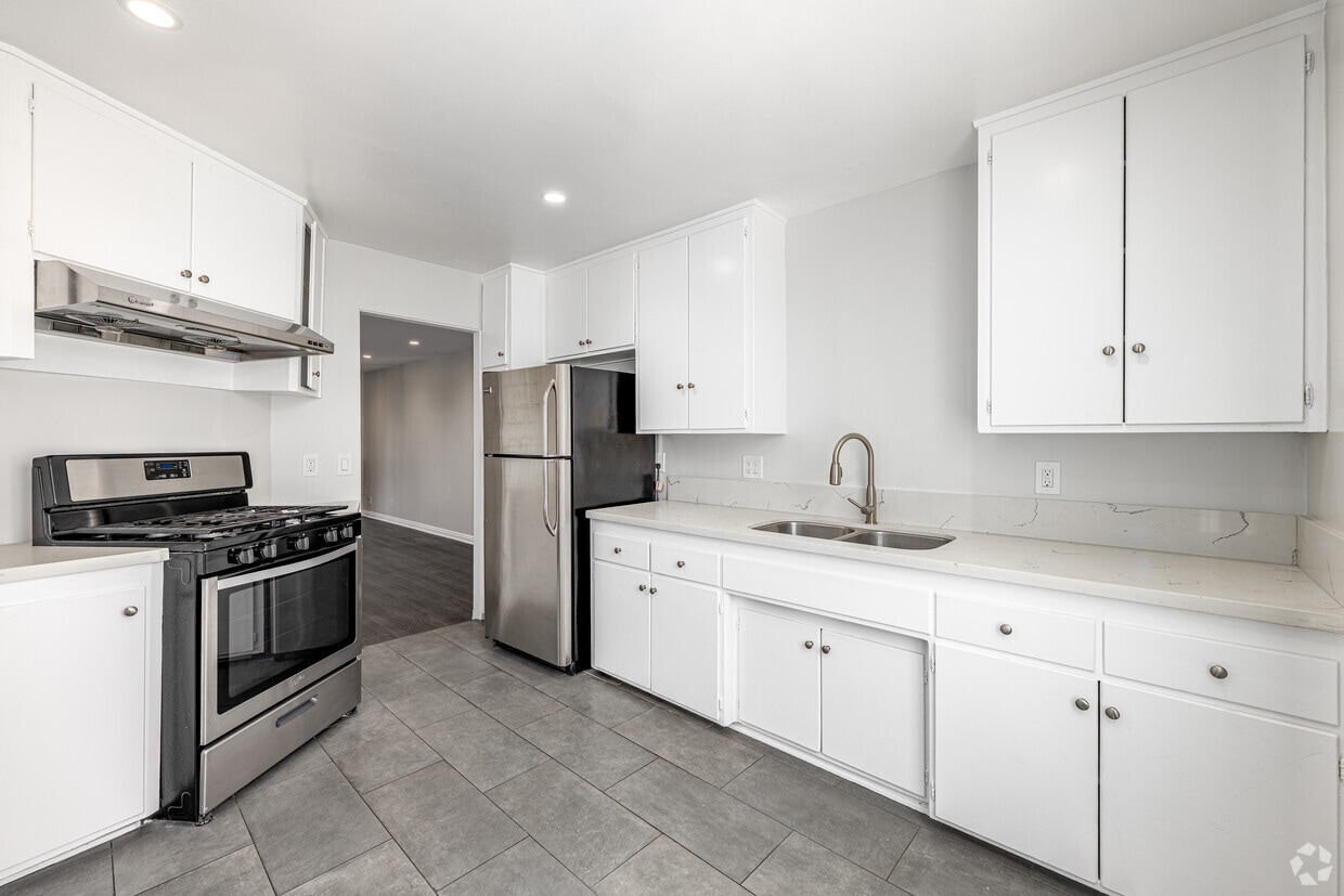 French Court Apartments - 427-433 W Duarte Rd Arcadia, CA 91007 ...