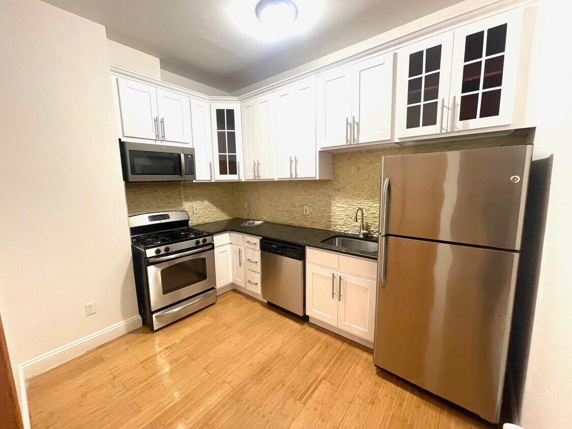 410 Central Ave Unit 2C, Jersey City, NJ 07307 - Room for Rent in ...