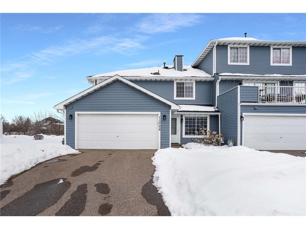 11709 Millpond Ave, Burnsville, MN 55337 - Townhome Rentals in ...
