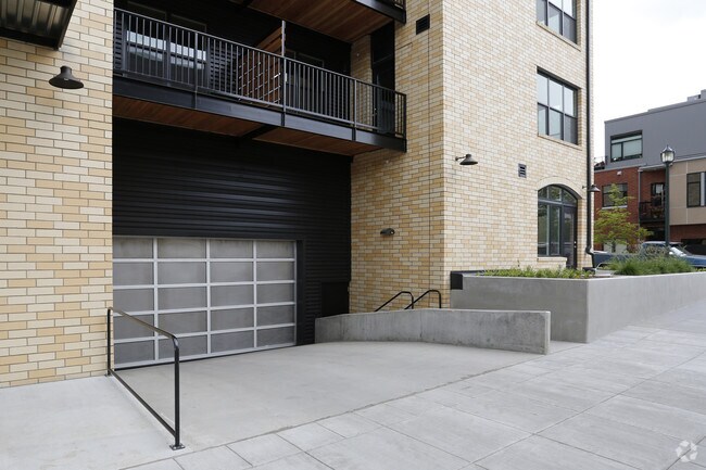 Waterline Apartments - Portland, OR | Apartments.com