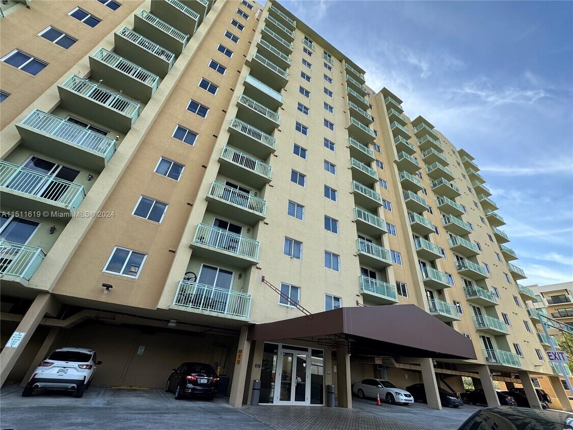 3500 Coral Wy Unit 1201, Miami, FL 33145 - Room for Rent in Miami, FL ...