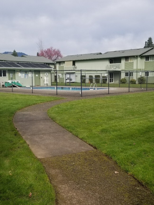 Sequoia Apartments Rentals - Springfield, OR | Apartments.com