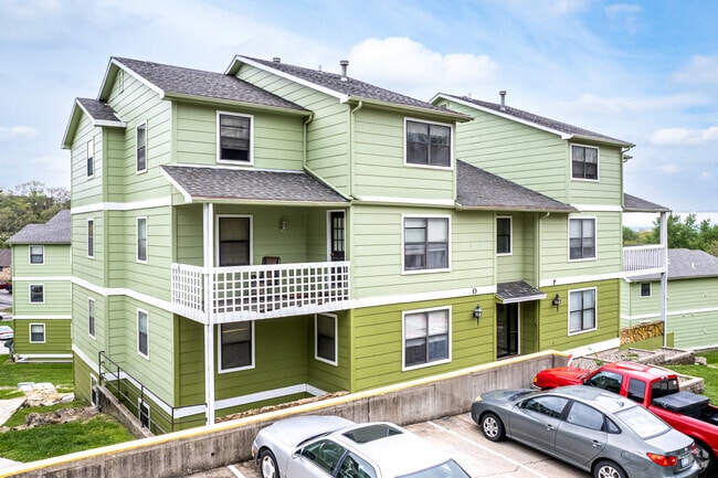 Apartments for Rent with a Walk-In Closet in Hiilcrest, Lawrence ...