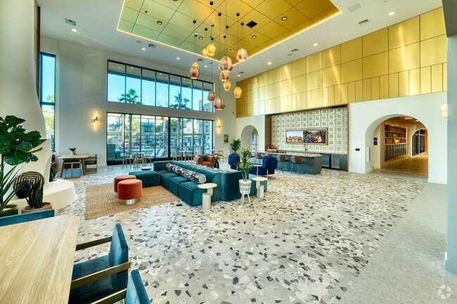 Phoenix City Square Apartments for Rent with Hardwood Floors - Phoenix ...