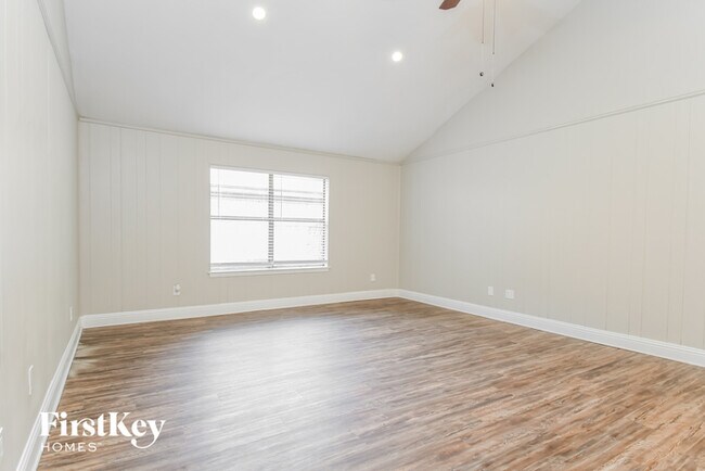 5529 Parliament Dr, Arlington, TX 76017 | Apartments.com