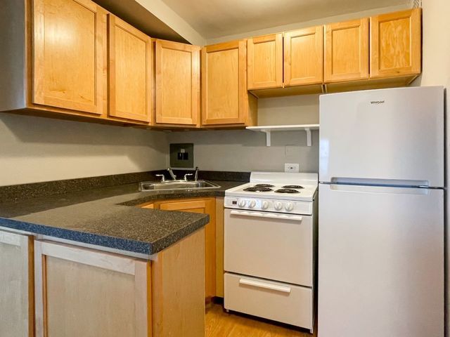2909 N Sheridan Rd Unit 1710, Chicago, IL 60657 - Condo for Rent in ...