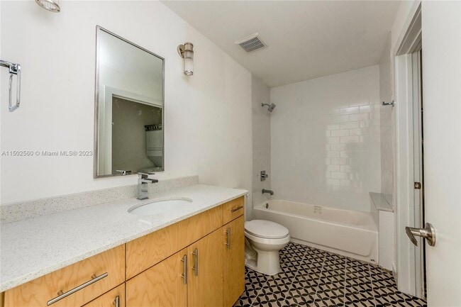 771 NW 1st St Unit 302, Miami, FL 33128 - Room for Rent in Miami, FL | Apartments.com