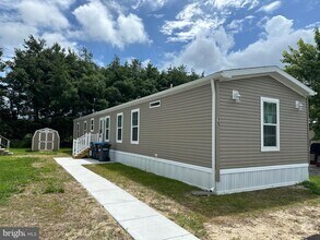 South Dover Manor Apartments for Rent with a Yard - Dover, DE - Updated ...