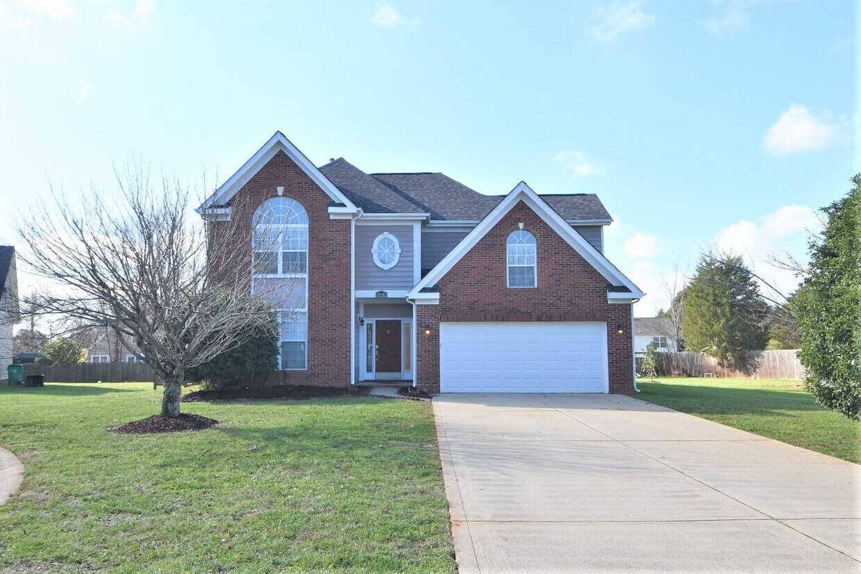 10305 Yandem Ct, Charlotte, NC 28269 | Apartments.com