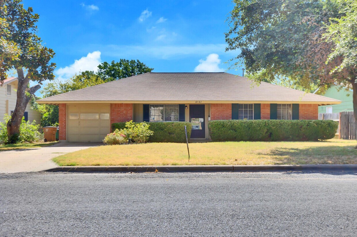 8701 Clarewood Dr, Austin, TX 78758 - House Rental in Austin, TX ...