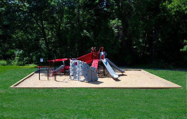 Alpine Slopes Apartments Apartments - Comstock Park, MI | Apartments.com