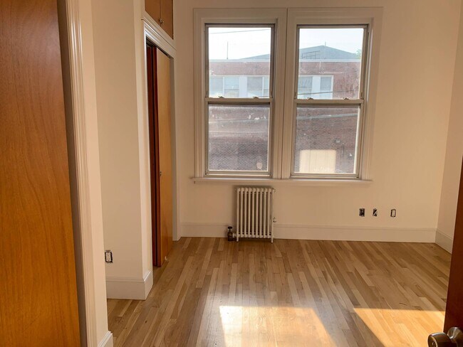 72-43 60th Ln, Queens, NY 11385 - House Rental in Queens, NY ...