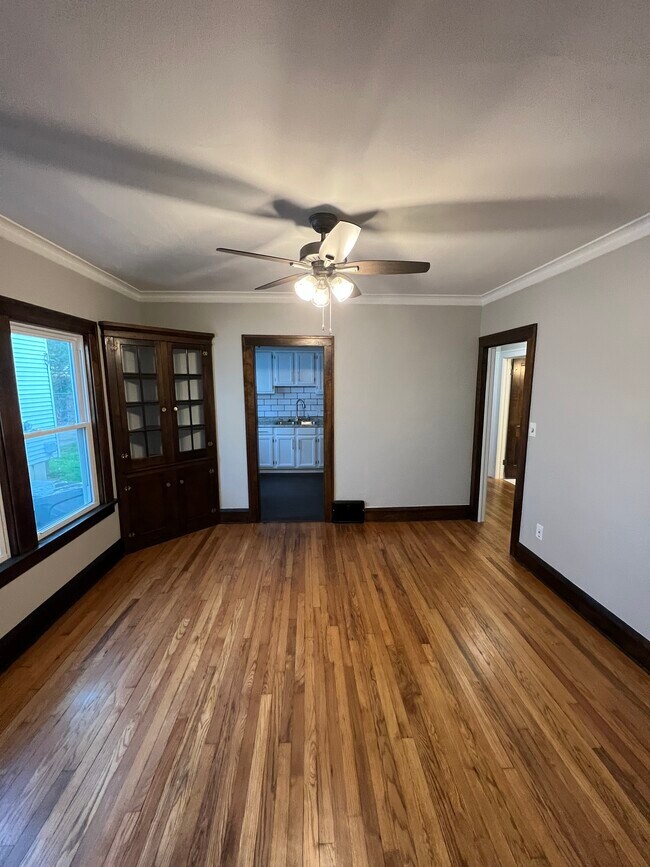 14921 Delaware Ave Unit Downstairs - 14921, Lakewood, OH 44107 - 14921 ...