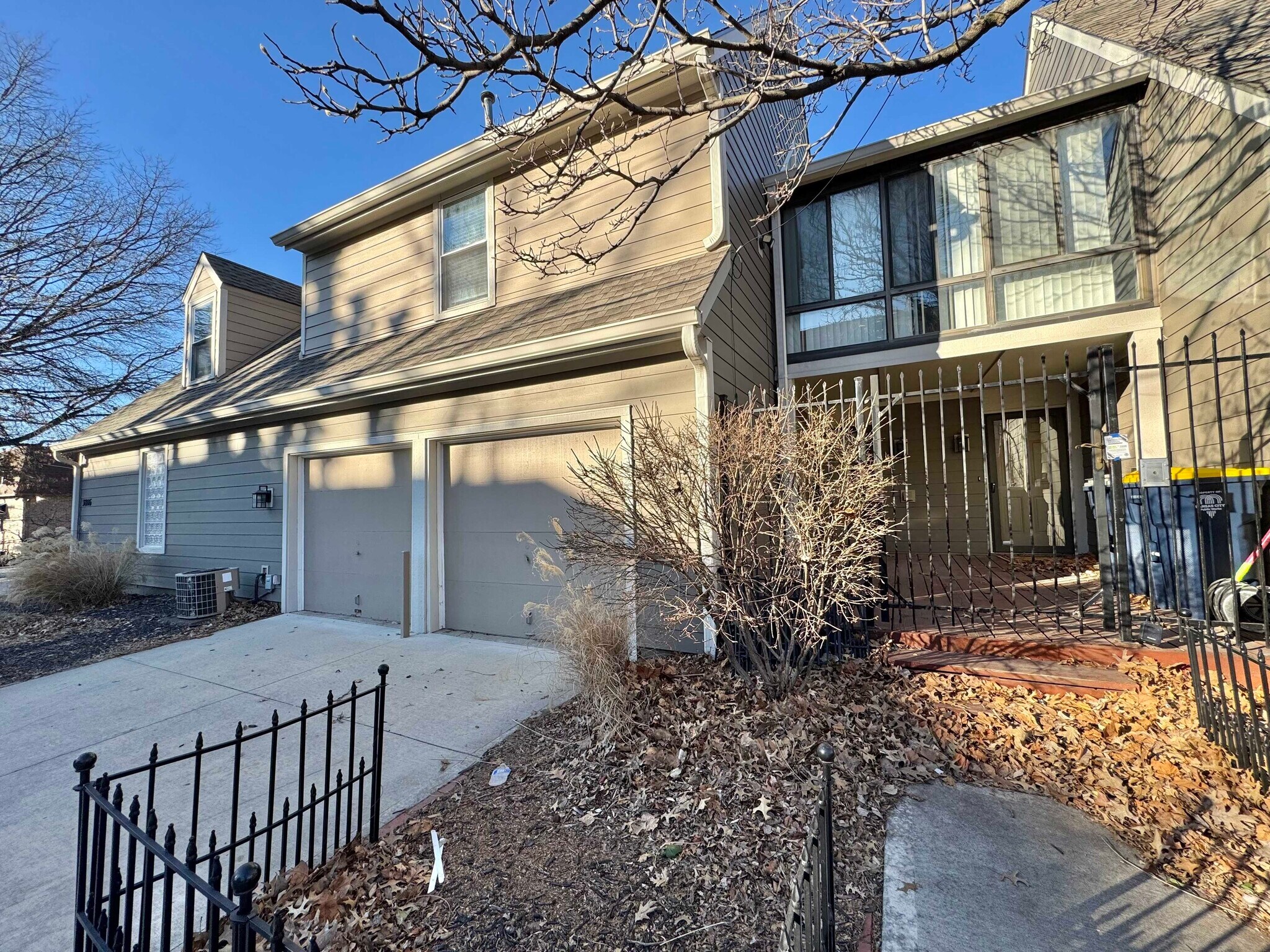 3804 Pennsylvania Ave, Kansas City, MO 64111 - Townhome Rentals in ...