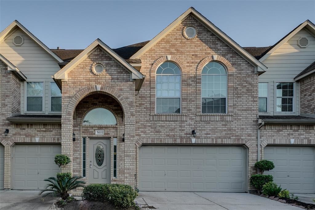7611 S Linpar Ct, Houston, TX 77040 - Townhome Rentals in Houston TX ...