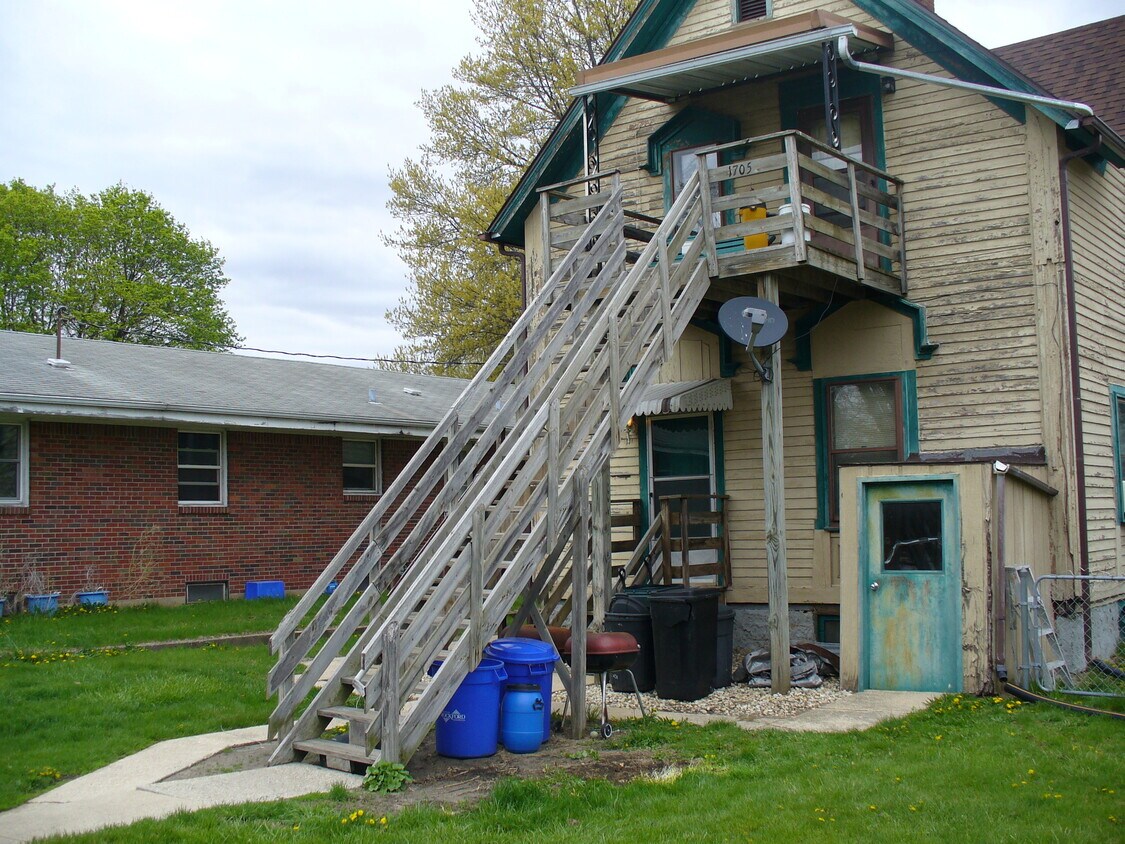 1705 12th Ave Unit upper, Rockford, IL 61104 - 1705 12th Ave Rockford ...
