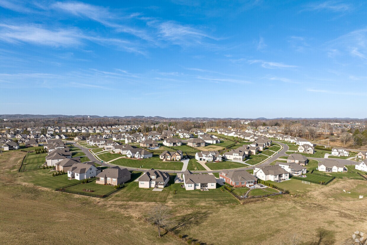 Moving to Spring Hill? Cost of Living, Best Neighborhoods & What to ...