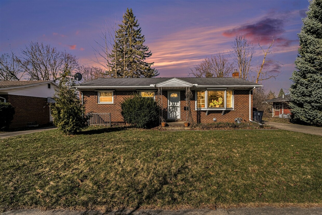 1035 N Maple Rd, Ann Arbor, MI 48103 - House Rental in Ann Arbor, MI ...