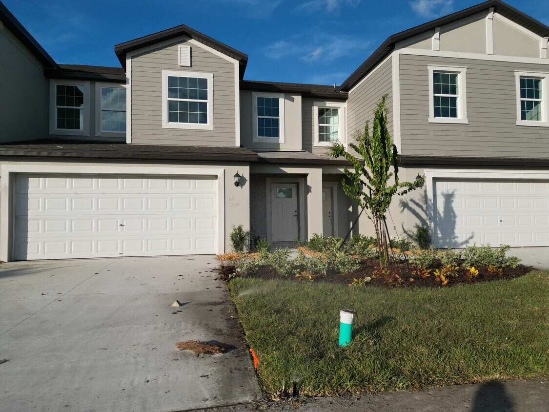 17685 Nectar Flume Dr, Land O' Lakes, FL 34638 - Townhome Rentals in Land O' Lakes FL ...