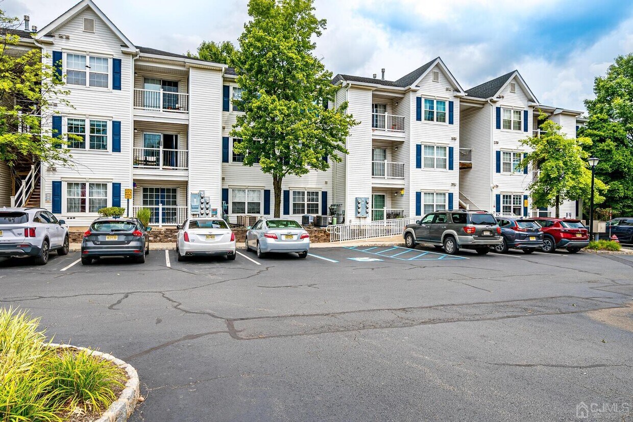 1325 Waterford Dr, Edison, NJ 08817 - Condo for Rent in Edison, NJ ...