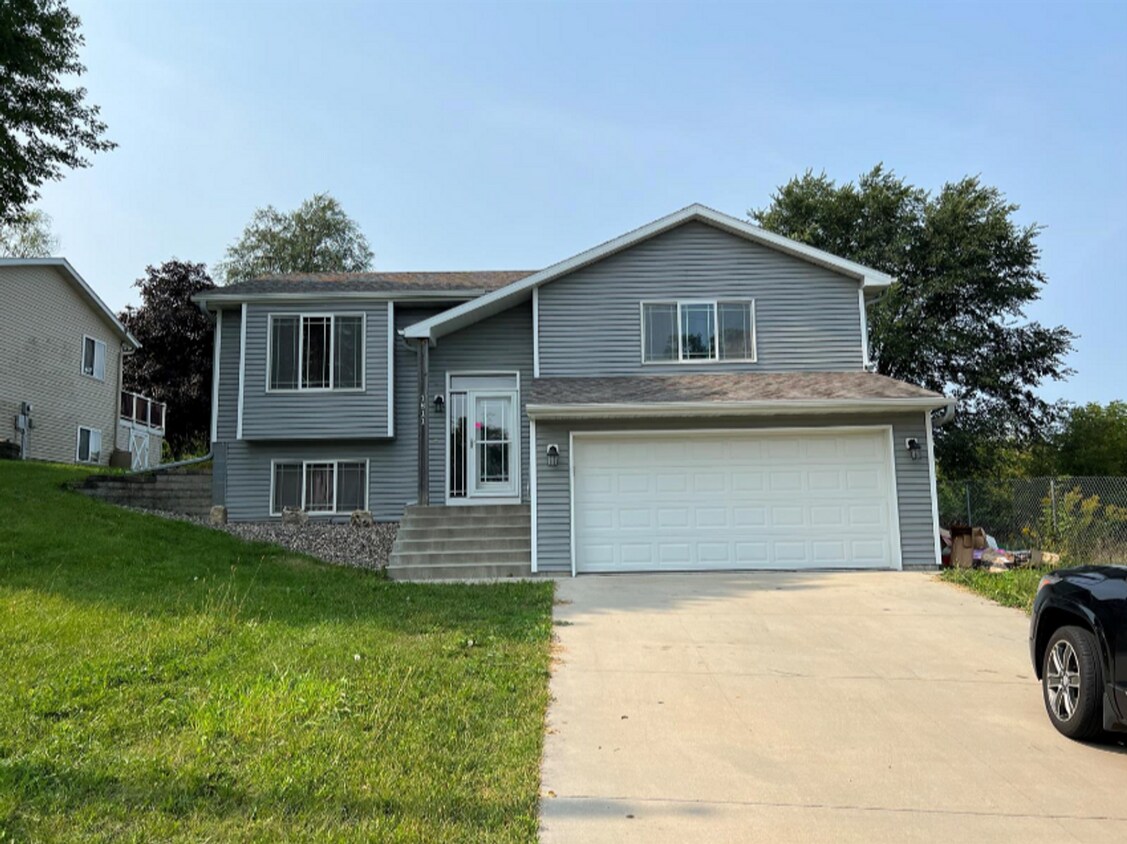 1811 3rd Ave SW, Rochester, MN 55902 - House Rental in Rochester, MN ...