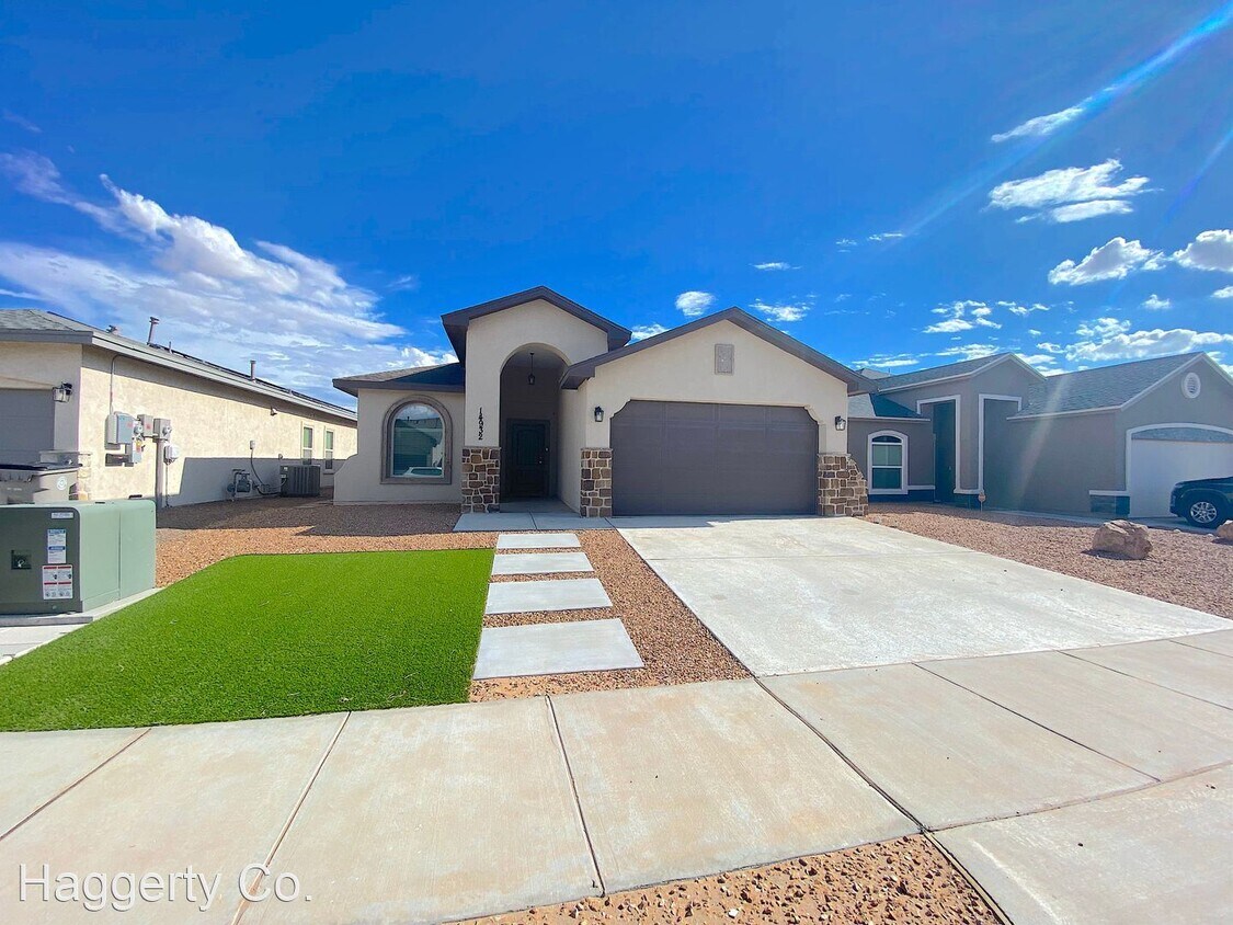 14932 Mike a Mendoza Ave, El Paso, TX 79938 - House Rental in El Paso ...