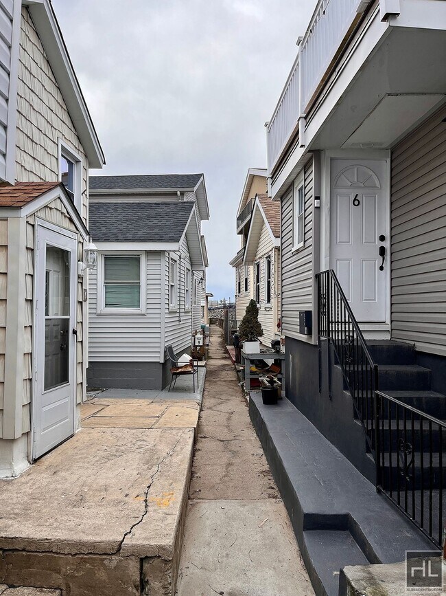 7 Schuyler Terrace, The Bronx, NY 10465 | Apartments.com