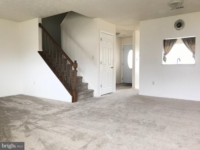 11162 Hamlet Ct, Fredericksburg, VA 22407 - Townhome Rentals in ...