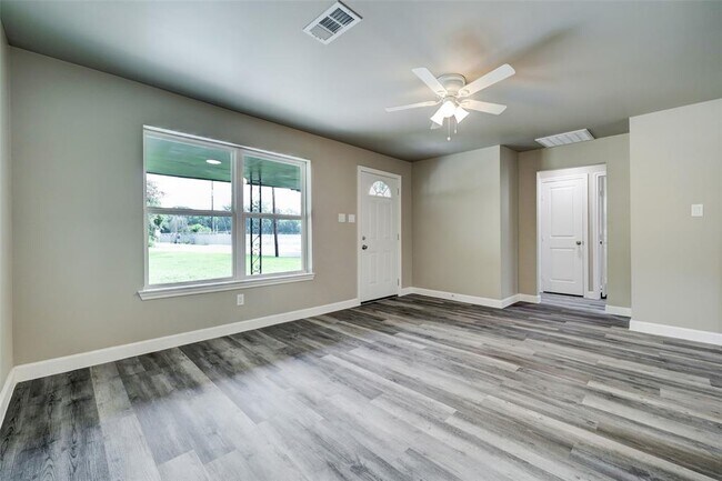 8817 Emmott Rd, Houston, TX 77040 - House Rental in Houston, TX ...