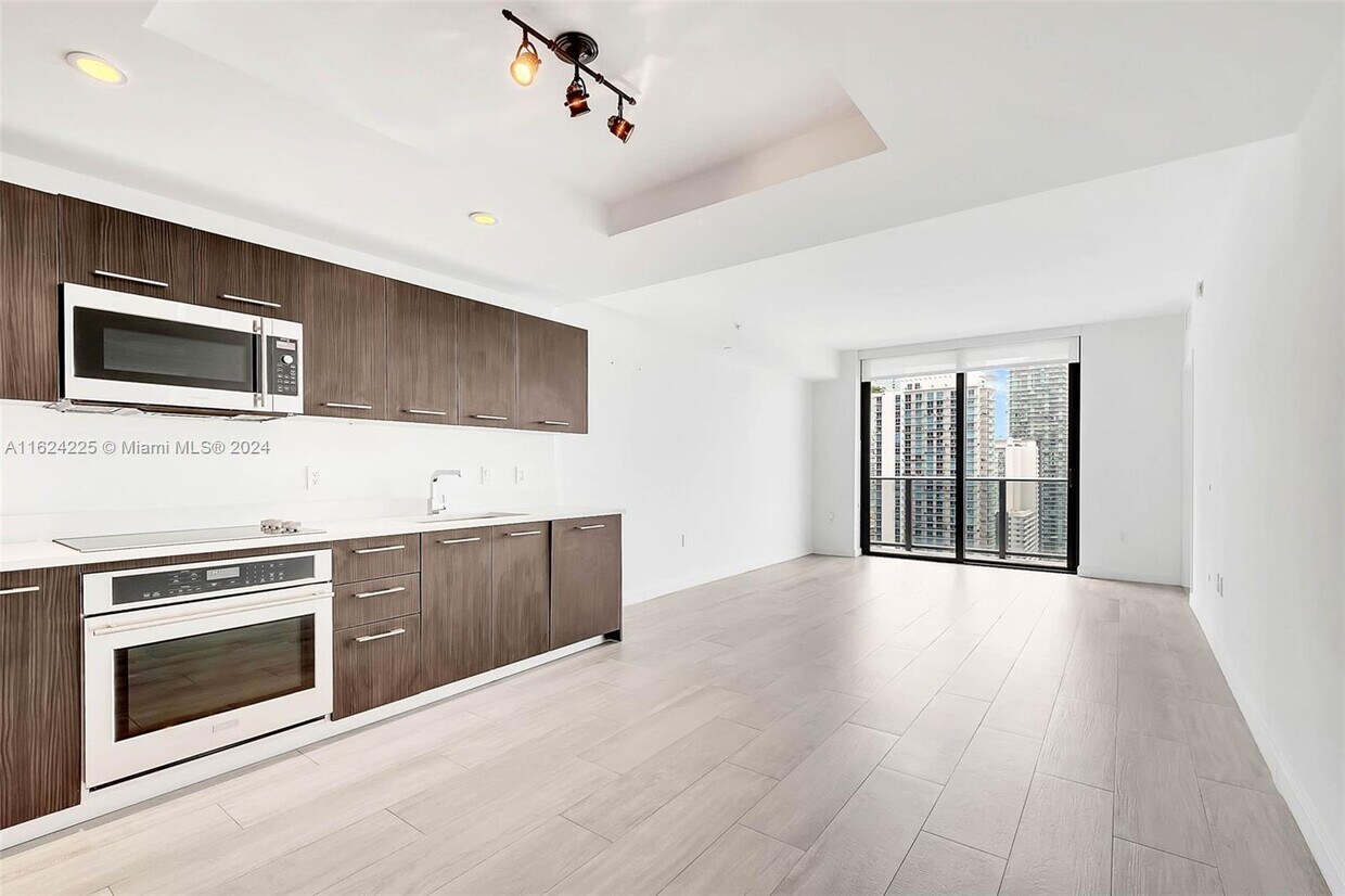 55 SW 9th St Miami, FL 33130 - Alquileres en Miami, FL | Apartamentos.com