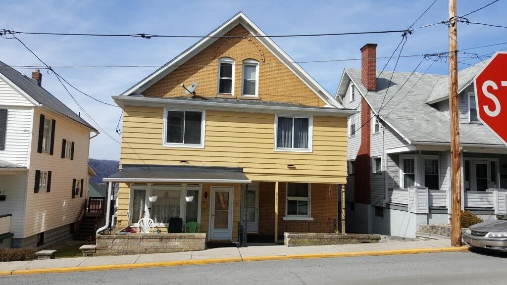 751 Bloom St, Johnstown, PA 15902 - House Rental in Johnstown, PA ...