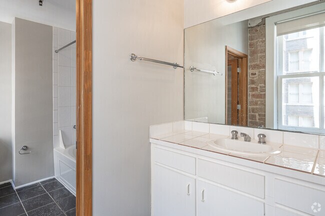 The Rice Apartments - Houston, TX | Apartments.com