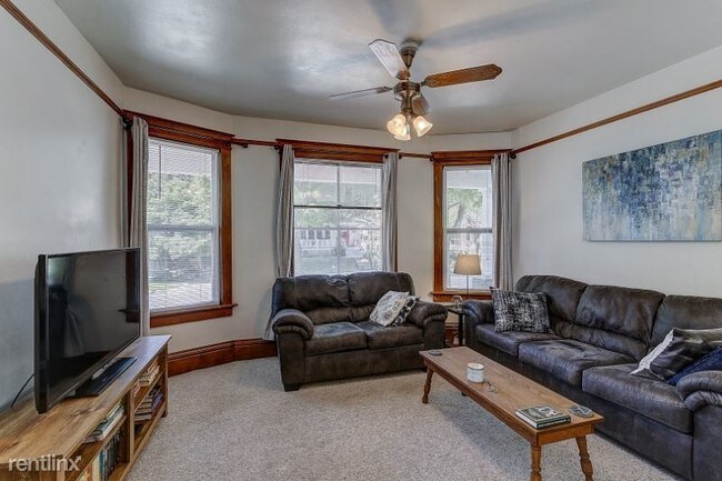 2938 S Herman St, Milwaukee, WI 53207 - House Rental in Milwaukee, WI ...