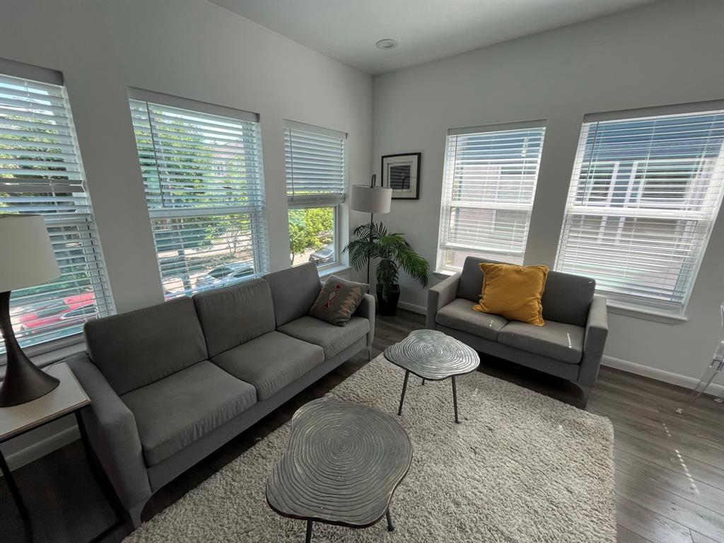 1916 Calumet St Unit 204, Houston, TX 77004 - Room for Rent in Houston ...