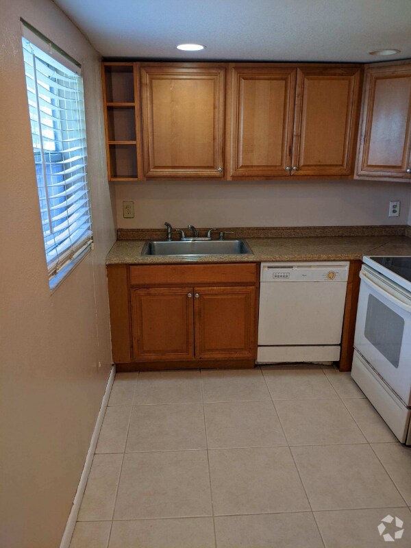 Kings Point Apartments for Rent with High Ceilings - Delray Beach, FL ...