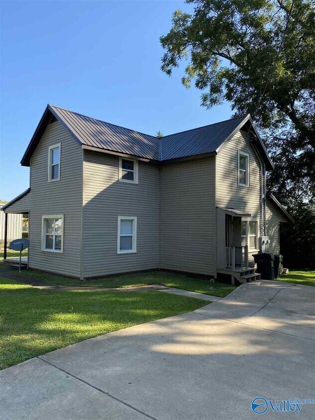 208 3rd Ave SW Unit 2, Decatur, AL 35601 - Room for Rent in Decatur, AL ...