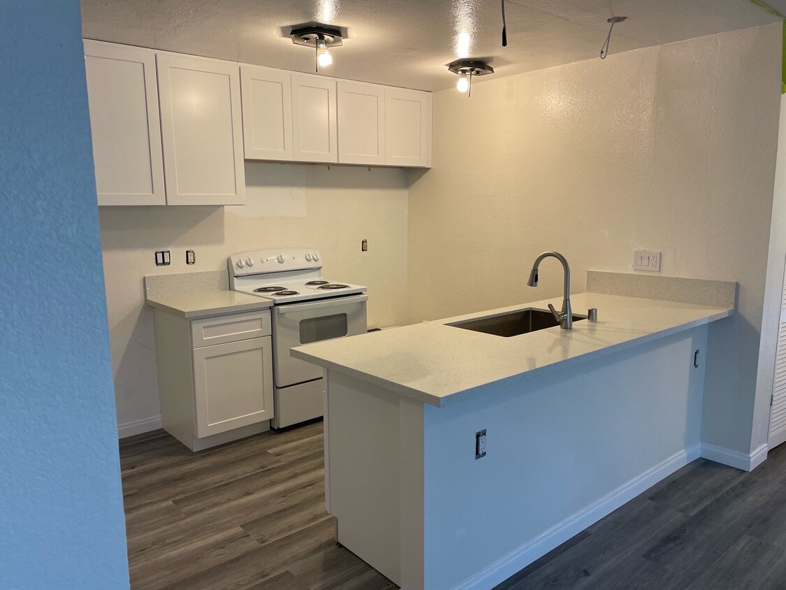 22021 Rimhurst Dr Unit C, Lake Forest, CA 92630 - Condo for Rent in ...