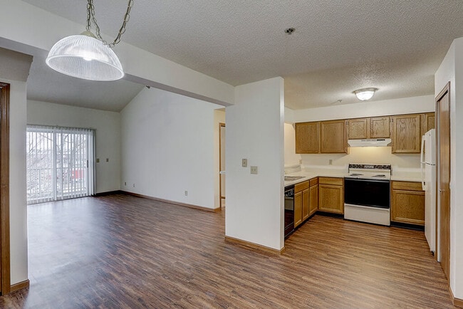 Douglas Terrace Apartments - Apartments in Racine, WI | Apartments.com