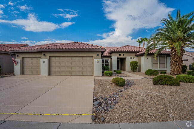 Sun City Grand-Desert Breeze Houses for Rent with a Garage - Surprise ...