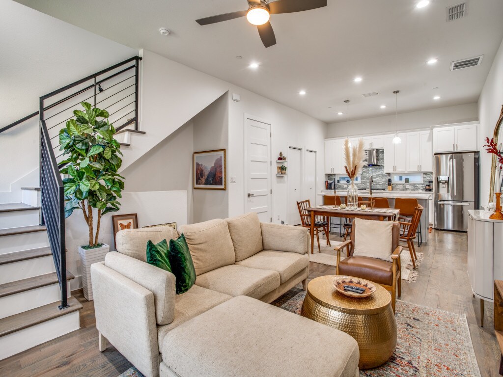 2450 N Garrett Ave, Dallas, TX 75206 - Townhome Rentals in Dallas TX ...