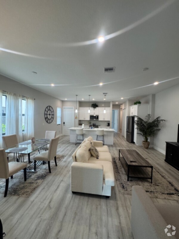 Youth Haven Apartments for Rent with a Garage - Naples, FL - Updated ...