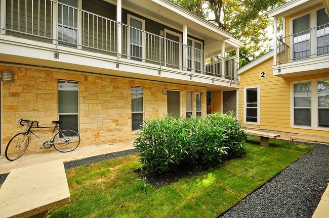 Galindo Apartments for Rent with a Dog Park - Austin, TX - Updated ...
