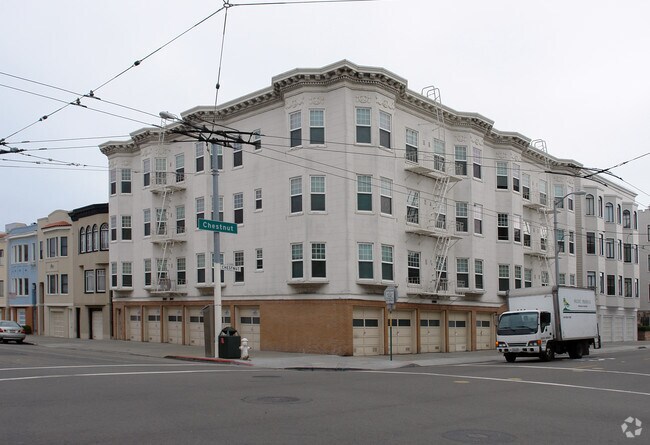 2390 Chestnut St, San Francisco, CA 94123 Apartments - San Francisco ...