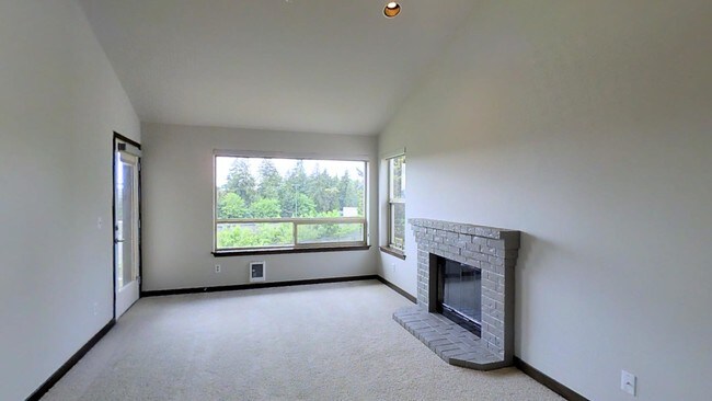 Juniper Ridge Apartments Apartments - Bellevue, WA | Apartments.com