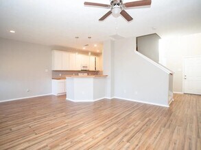 Tidwell Lakes Apartments for Rent with Parking - Houston, TX - Updated ...