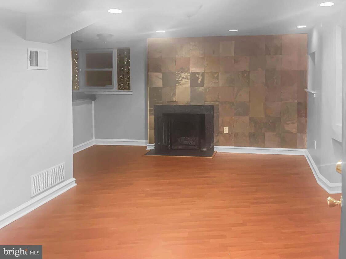 500 S Pleasant Pl, Philadelphia, PA 19119 - Townhome Rentals in ...