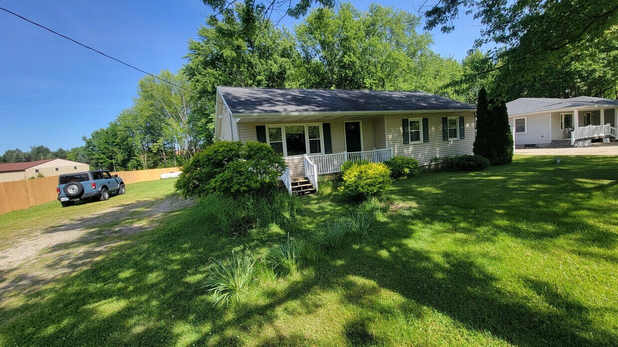 13676 2nd Ave NW, Grand Rapids, MI 49544 - House Rental in Grand Rapids ...